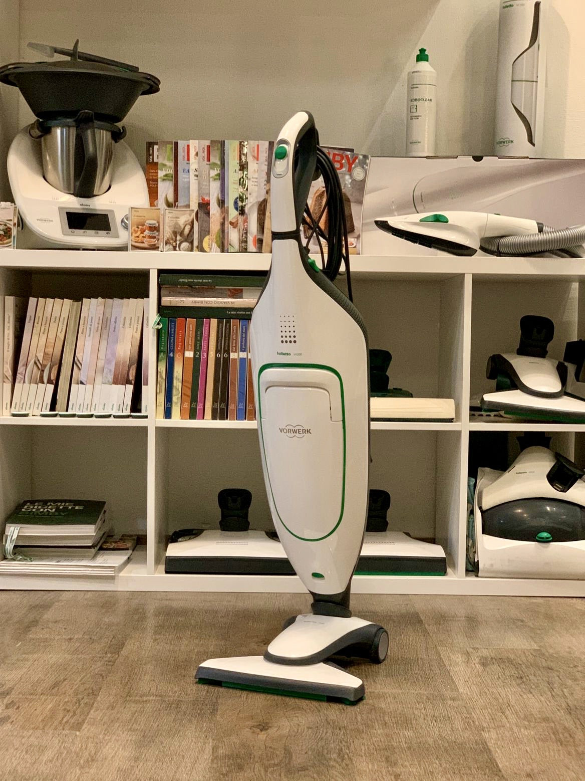 Vorwerk Folletto VK 200 Kobold ricondizionato con Kit Garanzia 2 anni ...
